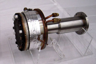 イオンエンジン (イオンエンジン) - Japanese-English Dictionary - JapaneseClass.jp